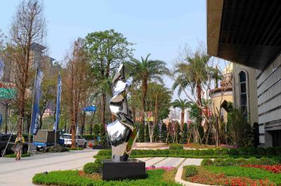 China Contemporary Outdoor Metal Sculpture Plaza Decoration In Stainless Steel 316L for sale