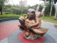 China Creative Painted Bronze Figure Sculpture Customized Copper Art For Garden Ornaments for sale