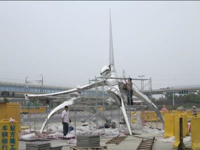 China Modern Large Abstract Metal Sculpture Park Art Decoration 6 Meter Height for sale