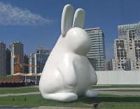 China Creative Cute Metal Rabbit Sculpture White Stainless Steel Baking Varnish for sale