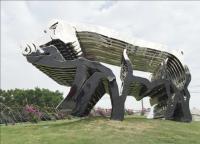 China Modern Large Garden Animal Statues Create Very Unbelievable Eyesight for sale