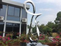 China Artificial Style Stainless Steel Sculpture Outside Garden Statues For Art Decoration for sale