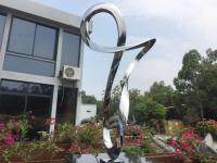 China Artificial Style Stainless Steel Sculpture Outside Garden Statues For Art Decoration for sale