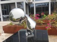 China Metal Garden Statues Outdoor Modern Abstract Sculpture Stainless Steel Custom Made for sale