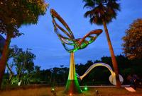 China Modern Large Outdoor Sculpture , Mirror Polished Stainless Steel Art Sculptures for sale