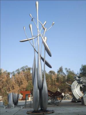 China Metal Handmade Large Outdoor Sculpture Statues Stainless Steel Plaza Decoration for sale