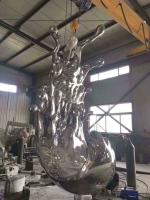 China Forging 316L Stainless Steel Garden Statues For Plaza Decoration for sale