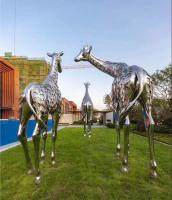 China 5.5 Meter Mirror Polished Metal Giraffe Garden Statue for sale