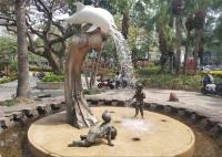 China OEM 4.8m Length Modern Outdoor Bronze Garden Sculpture for sale