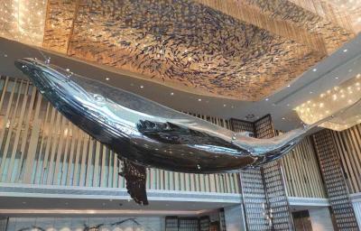 China Contemporary Life Size Stainless Steel Whale Sculpture For Hotel for sale