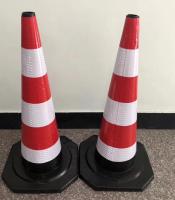 China Road Traffic Safety 900mm Traffic Rubber Road Cone GQLZ-900 With Black Base for sale