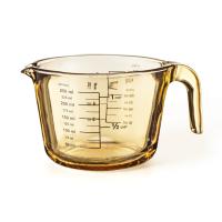 China IKOO Heat Resistant Amber Color Glass Measuring Cup with 250ml/500ml/1000ml Capacity and High Borosilicate Glass for sale