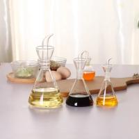 China IKOO High Borosilicate Glass Oil Cruet and Decanter with 700ml Capacity and Non-drip Design for Kitchen for sale