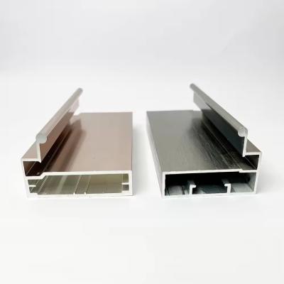 China Bulk 4040 Aluminium Extrusion Framing Components Hinges Screw Ports for sale