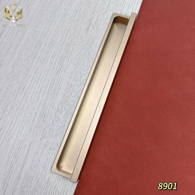 China ​Soft Close Mechanism 100mm Aluminium Cabinet Handles With Ergonomic Design for sale