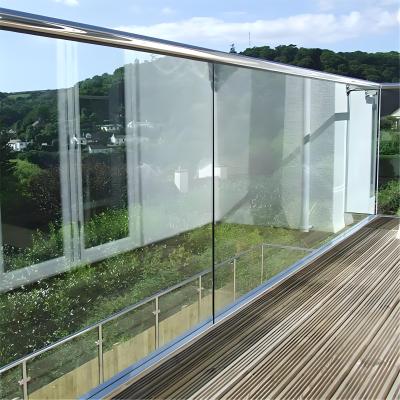 China Adjustable Height 10mm Glass Panels Aluminum Fence For Outdoor for sale