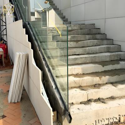 China UV-Resistant Aluminum Glass Terrace Fence With Reinforced Base Plates for sale