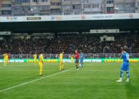China 1/4 Scan Portable Sports Perimeter LED Display 10mm Pitch 7500cd Brightness for Stadium for sale