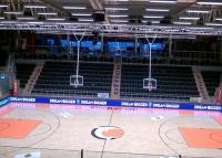 China IP65 Portable Sports Perimeter LED Display 10mm Pitch 6000 Nits High Brightness for Basketball Games for sale