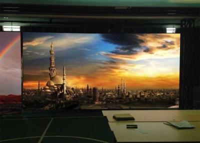 China Walling Mounting HD P5 Led Screen , Led Advertising Display IP40/IP21 Rate for sale