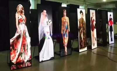China Full Color LED Commercial Poster Display P2.5 Indoor 600 Nits Brightness Slim Design for sale