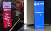 China Light weight movable P2.5 poster display for shopping center for sale