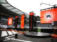 China Outdoor LED Display P3.91mm Full Color 6000 Nits High Brightness Wide Viewing Angle for Rental for sale