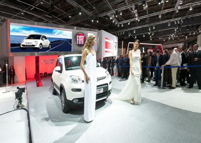 China Indoor Rental LED Display P3.91 SMD2121 900-1200nits 160 Degree Viewing Angle for sale