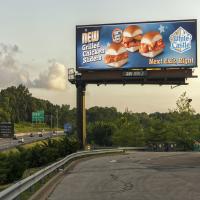 China SMD 3535 Outdoor Billboard LED Display Screen P8 P10 Steel Aluminum Panel 6500 nits for sale
