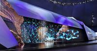 China Ultra Lightweight Outdoor Curtain LED Display IP65 High Transparency for sale