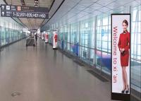China Flexible Indoor Illuminated Poster Display Mirror Screen Front Service With Wheel for sale