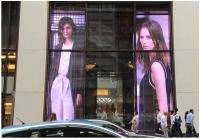 China Ultra-Lightweight Indoor Full Color LED Display SMD3528 10kg/m² 5500 nits for Window Advertising for sale