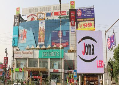 China P10mm Outdoor Full Color LED Billboard 6500 Nits 1920Hz Refresh Rate Easy Maintenance for sale