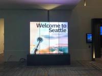 China Lightweight P2.5mm Indoor LED Poster Digital Display Screen Poster Standing Thickness for sale