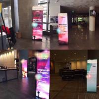 China IP40 P2.5 SMD2121 Indoor LED Poster Display 28kg 35mm Ultra Slim with Wheels for sale