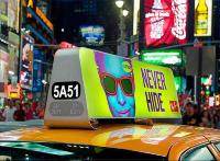 China P5mm Outdoor LED Display Taxi Billboard Digital Moving Full Color Light Weight 960x320mm for sale