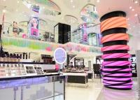 China 2.5mm 3mm Soft Led Curtain Video Wall RGB Soft Column Creative Shape 1500 Nits for sale
