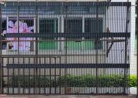 China IP65 Waterproof Outdoor Transparent LED Screen 10000cd Brightness 70% Transparency Front Rear Servicing for sale