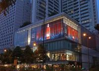China Glass Wall Transparent LED Screen 1920Hz 5500 Nits High Bright Clear Image IP30 for sale