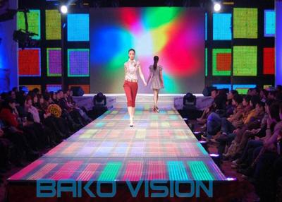 China Dance Floor Height Adjustable LED Display Board SMD1921 500x1000mm Cabinet 2500 Nits for sale