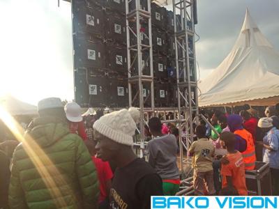 China Outdoor Waterproof Rental LED Display P3.91-P6.25 6000nits Curved Angle for sale