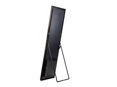 China Indoor LED Advertising Poster RGB Full Color Display Panel SMD2121 2.5mm Pitch 28kg for sale