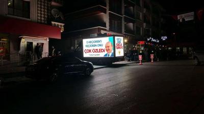 China Double Sides P5 Outdoor LED Truck Display Trailer with Hydraulic Lifting System 6000 Nits for sale