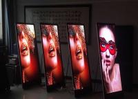 China SMD2121 P2.5 Portable LED Poster Display 33mm Thin 28kg Lightweight Indoor Advertising for sale