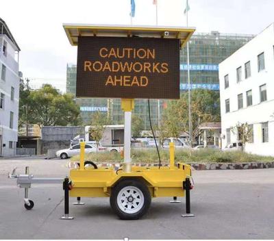 China 9000 nits P20 Outdoor LED Trailer Vehicle Message Sign for Traffic Service for sale