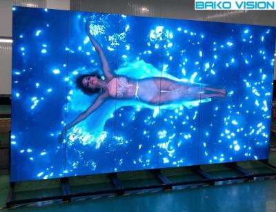 China Indoor Full Color HD LED Display Digital Poster 2.5mm Pitch 28kg Ultra Slim for sale