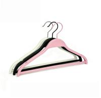 China Anti-slip grooved non-marking thickened heavy-duty plastic clothes hanger for hotel and retail display for sale