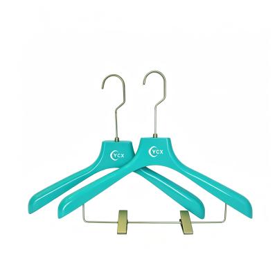 China Wide-shouldered dip-coated suit hanger thickened and reinforced for clothing stores and hotels for sale