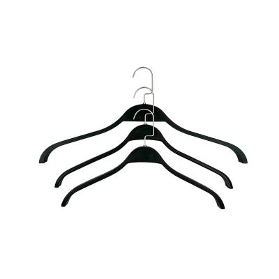 China Thickened wear-resistant plastic clothes hanger with 53cm length for men's clothing store displays for sale