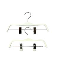 China Thickened non-slip mark-free children's plastic trouser hangers for clothing stores in various sizes for sale